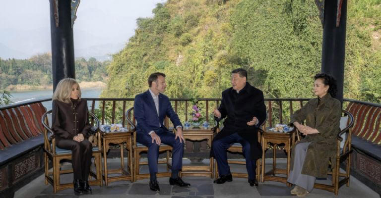 O que os looks de Peng Liyuan e Brigitte Macron revelam sobre China e ...