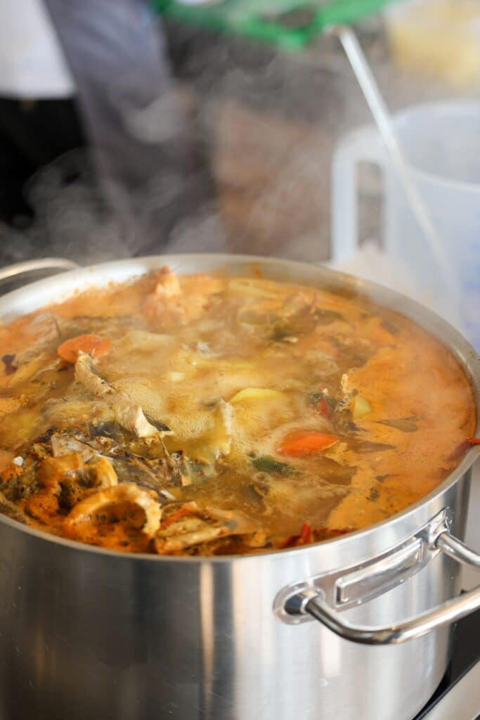 Le chef marseillais Benjamin Mathieu champion de France de bouillabaisse