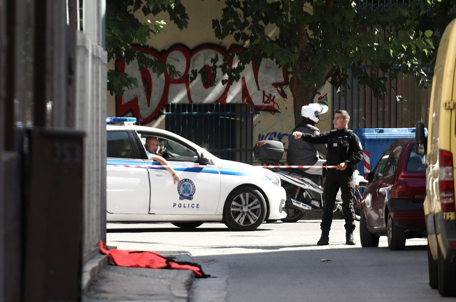 Πυροβολισμοί στο Ίλιον: πεθερός αποπειράθηκε να βιάσει την 17χρονη νύφη του