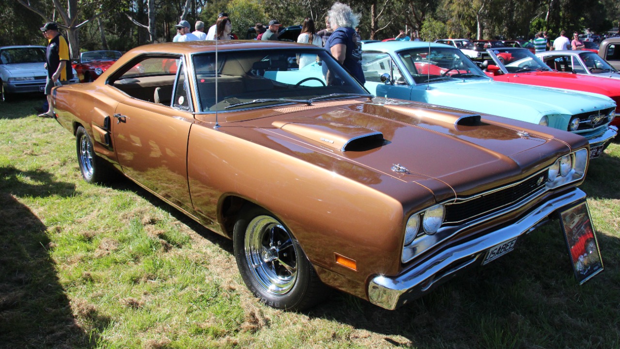 1969 Super Bee Six Pack vs Hemi: Value trends now