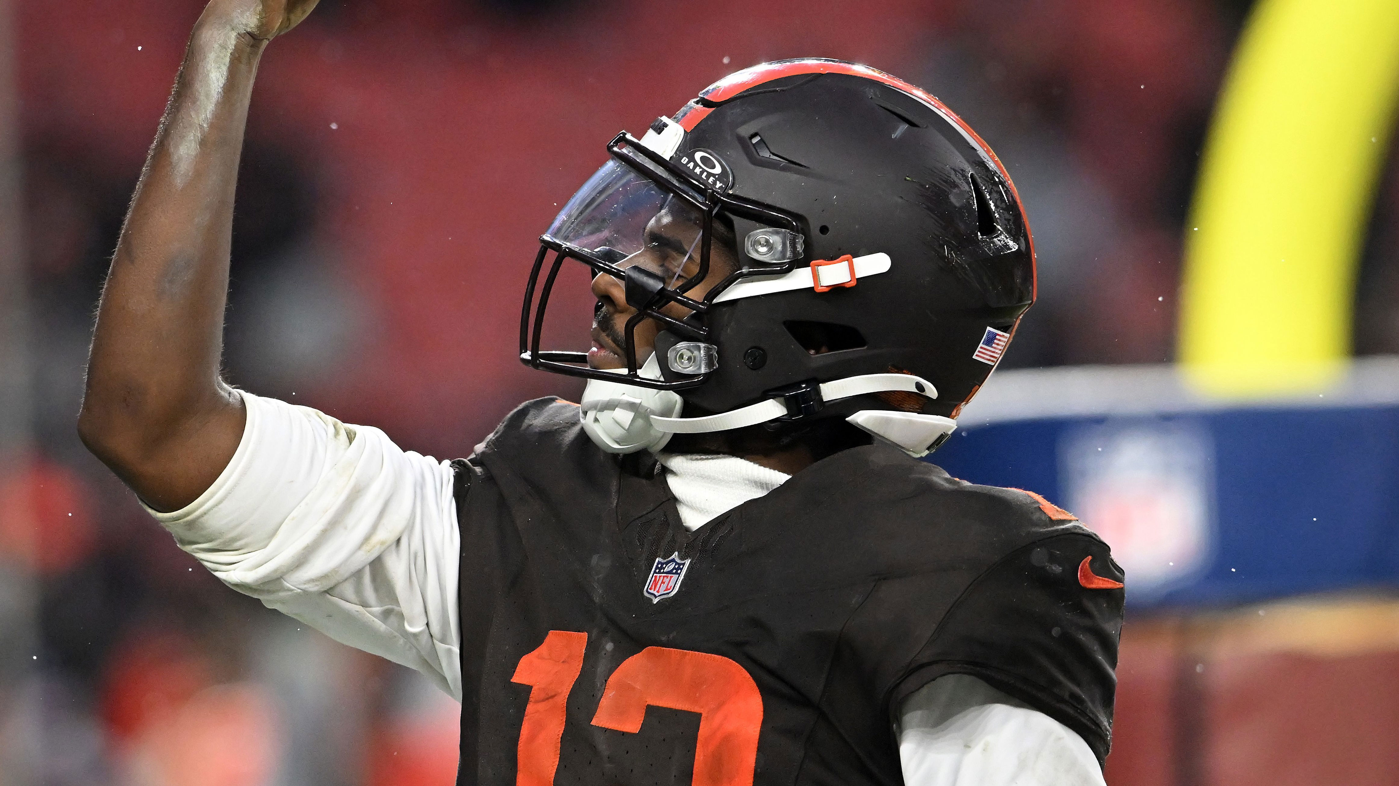 Browns QB Shedeur Sanders in hot water for actions during loss to Titans