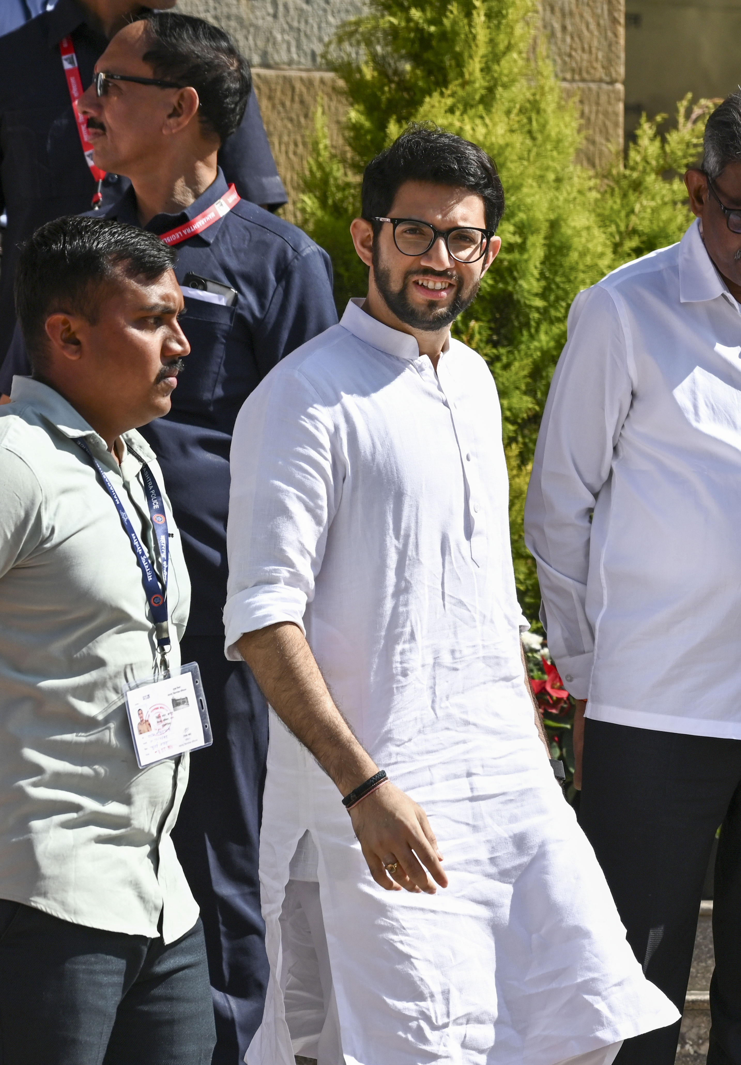 22 ruling ally MLAs have 'grown close' to Fadnavis, ready to crossover ...