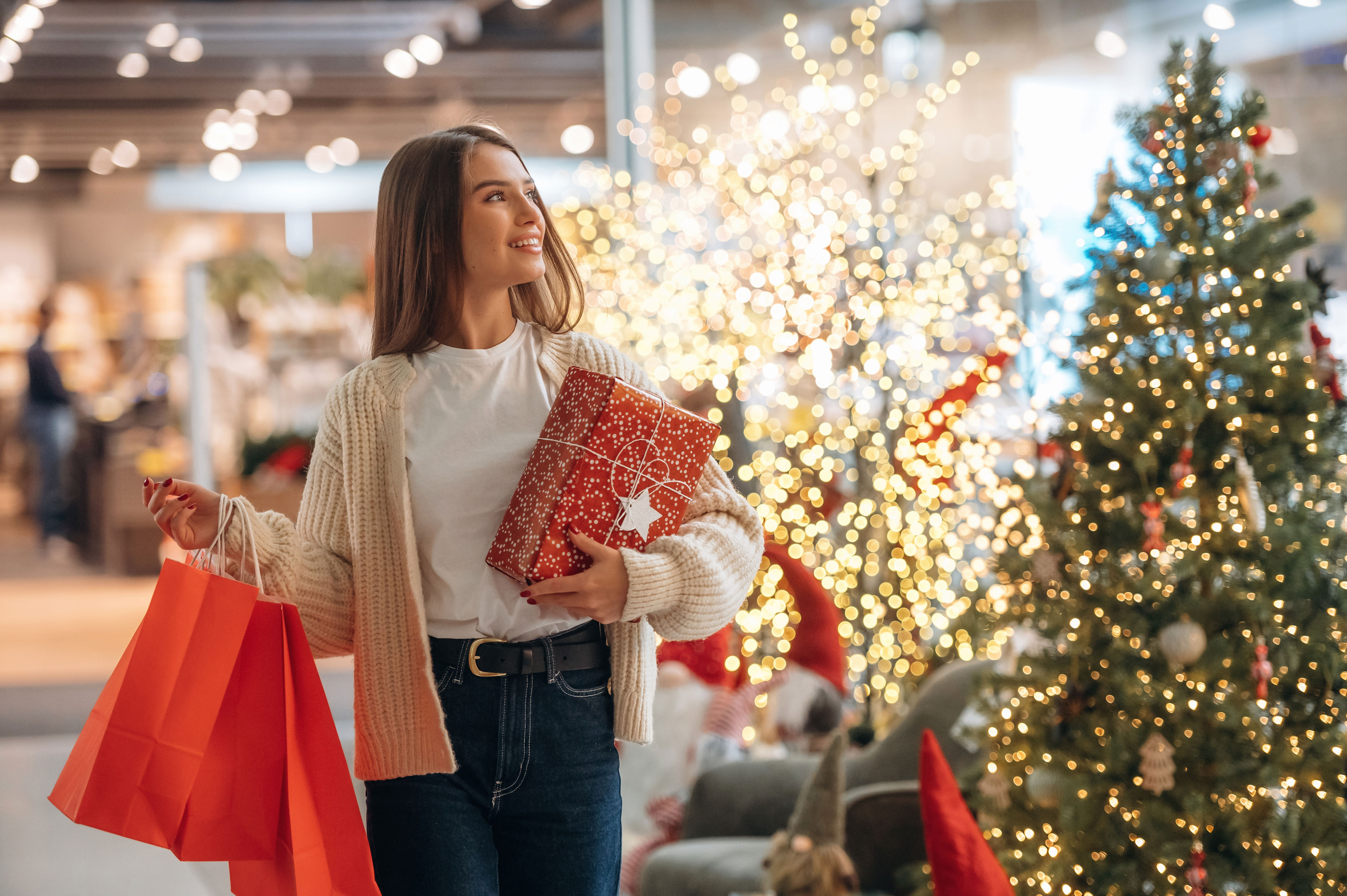 How to avoid overspending at Christmas