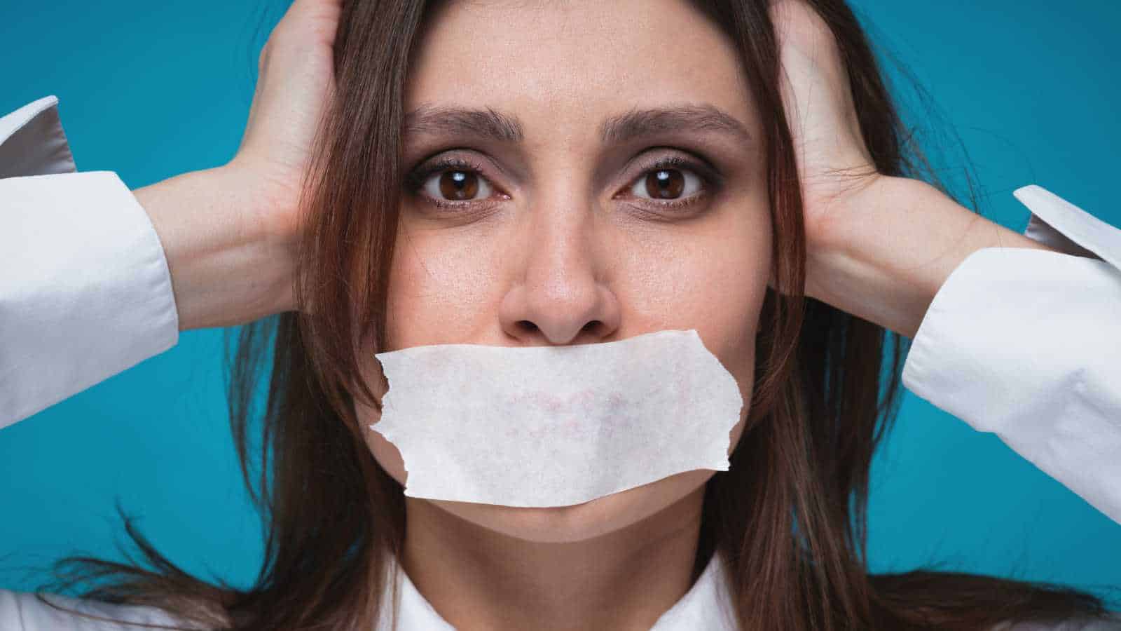 12 phrases that will instantly silence an arrogant person