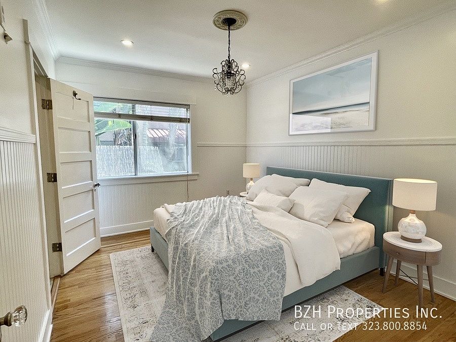 Classic 1923 apartment home in West Hollywood, California showcasing ...