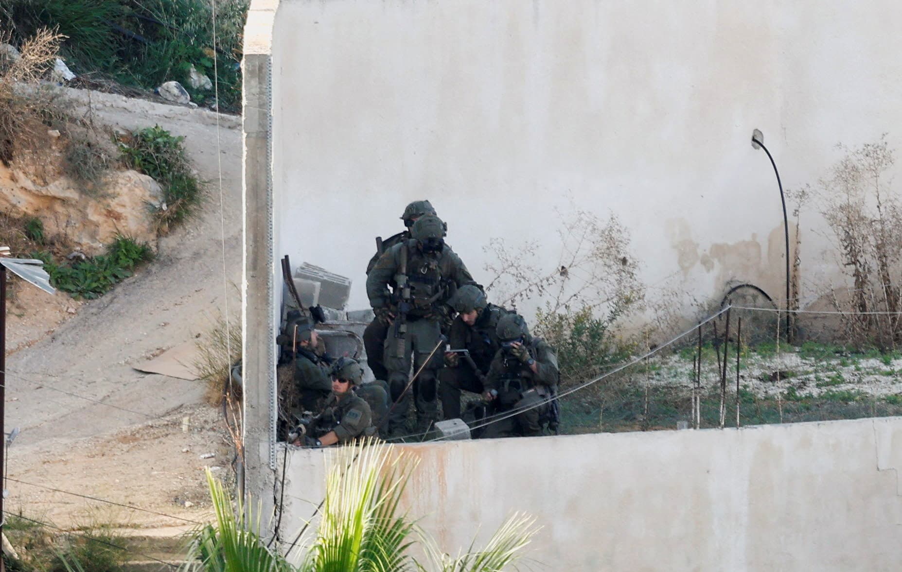 IDF soldier left alone for almost 40 minutes after falling asleep ...