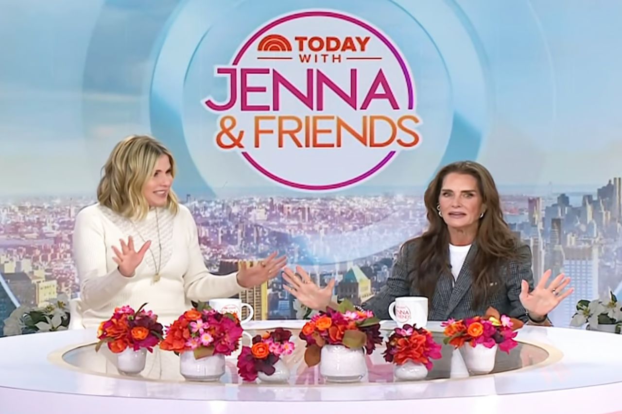 Brooke Shields experiences live chair mishap with Jenna Bush Hager on ...