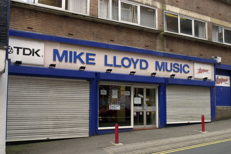 Music Mania leads tributes to Stoke-on-Trent icon Mike Lloyd