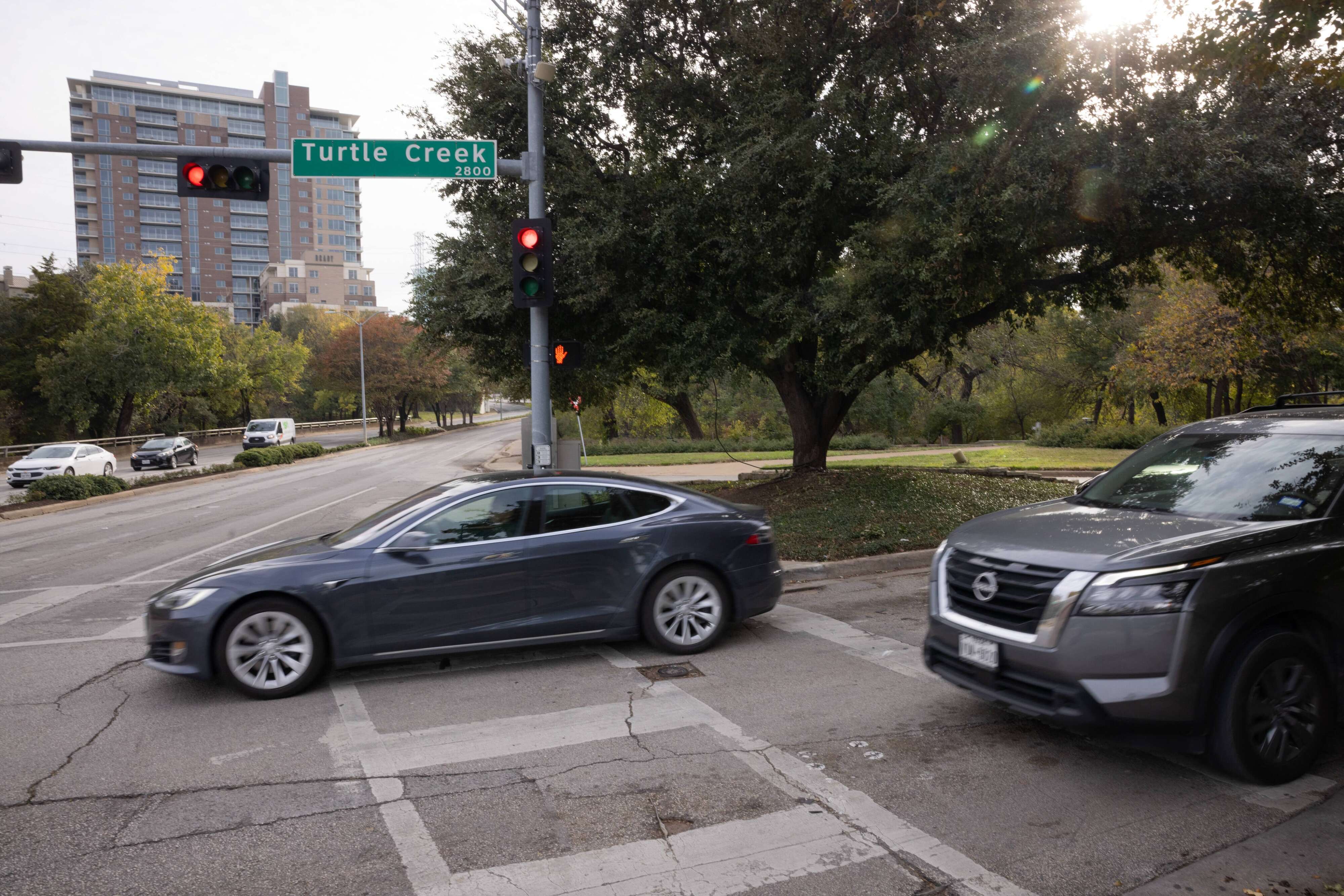 Dallas man charged in crash that killed young lawyer was on bond in 2 ...