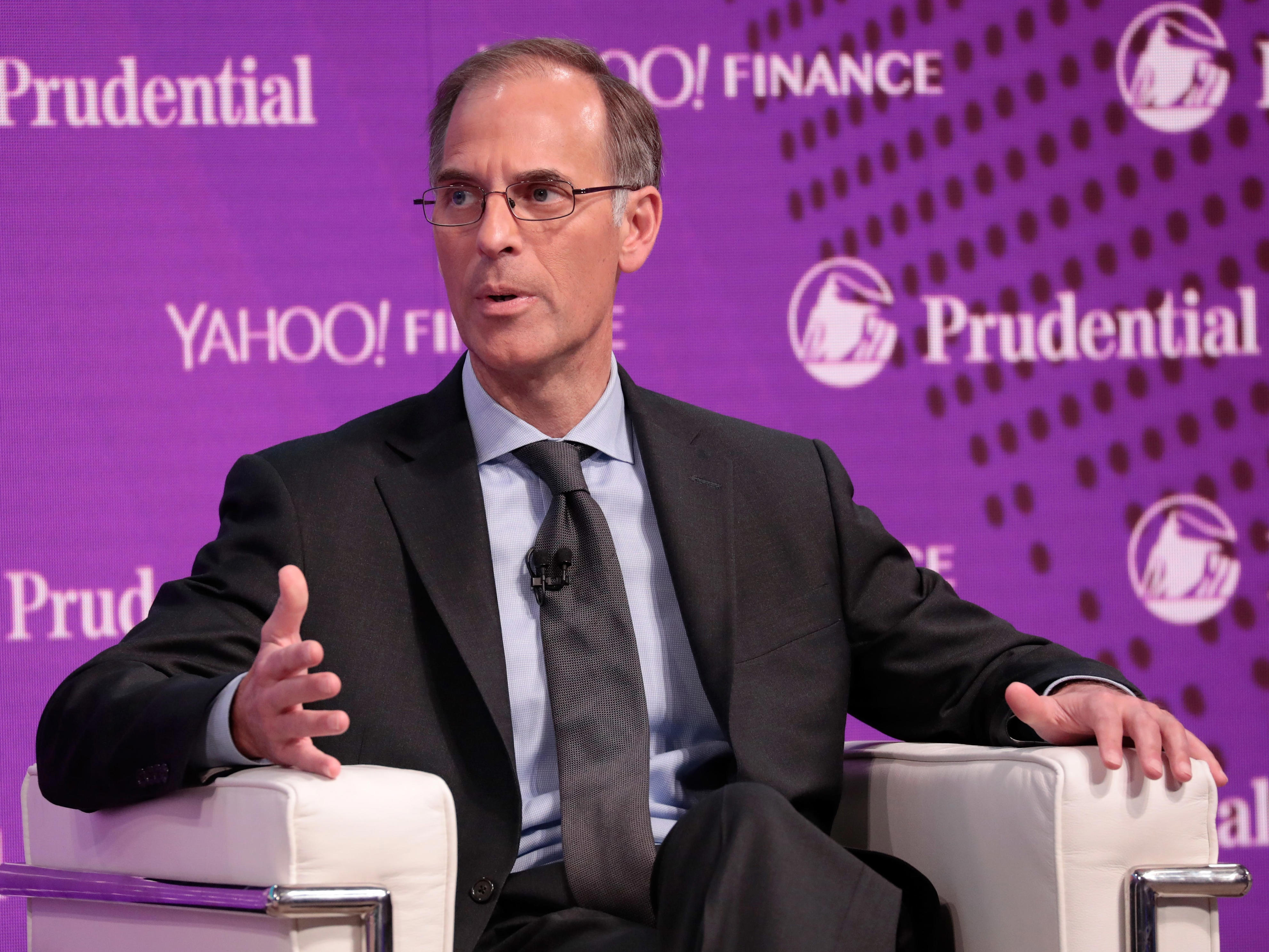 A top economist warns that AI borrowing dwarfs Y2K-era debt and poses a ...