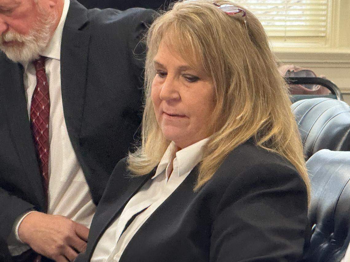 Alex Murdaugh sues Becky Hill in federal court for jury tampering at SC ...