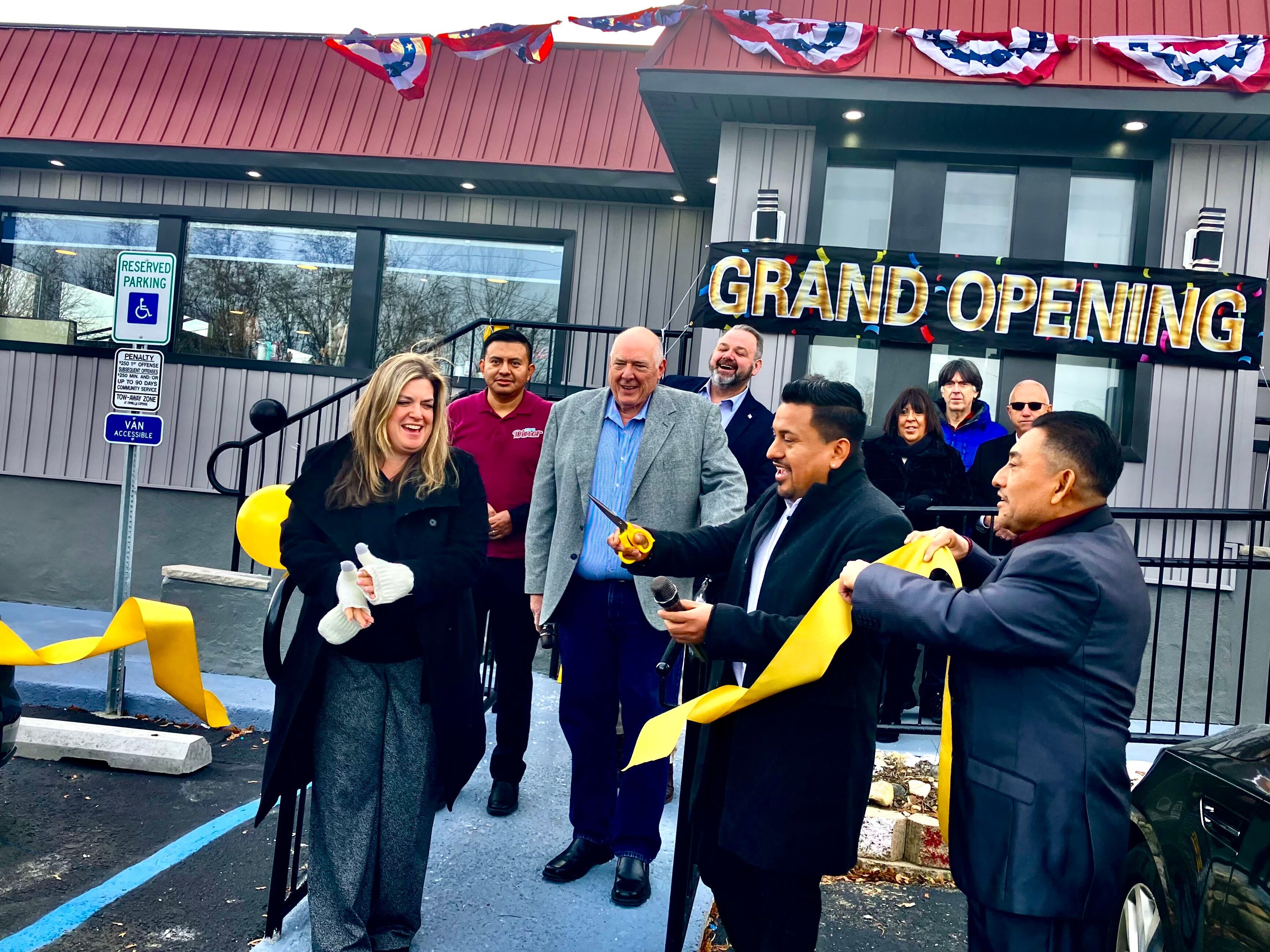 Tio’s Diner celebrates grand opening on Route 22 near Phillipsburg