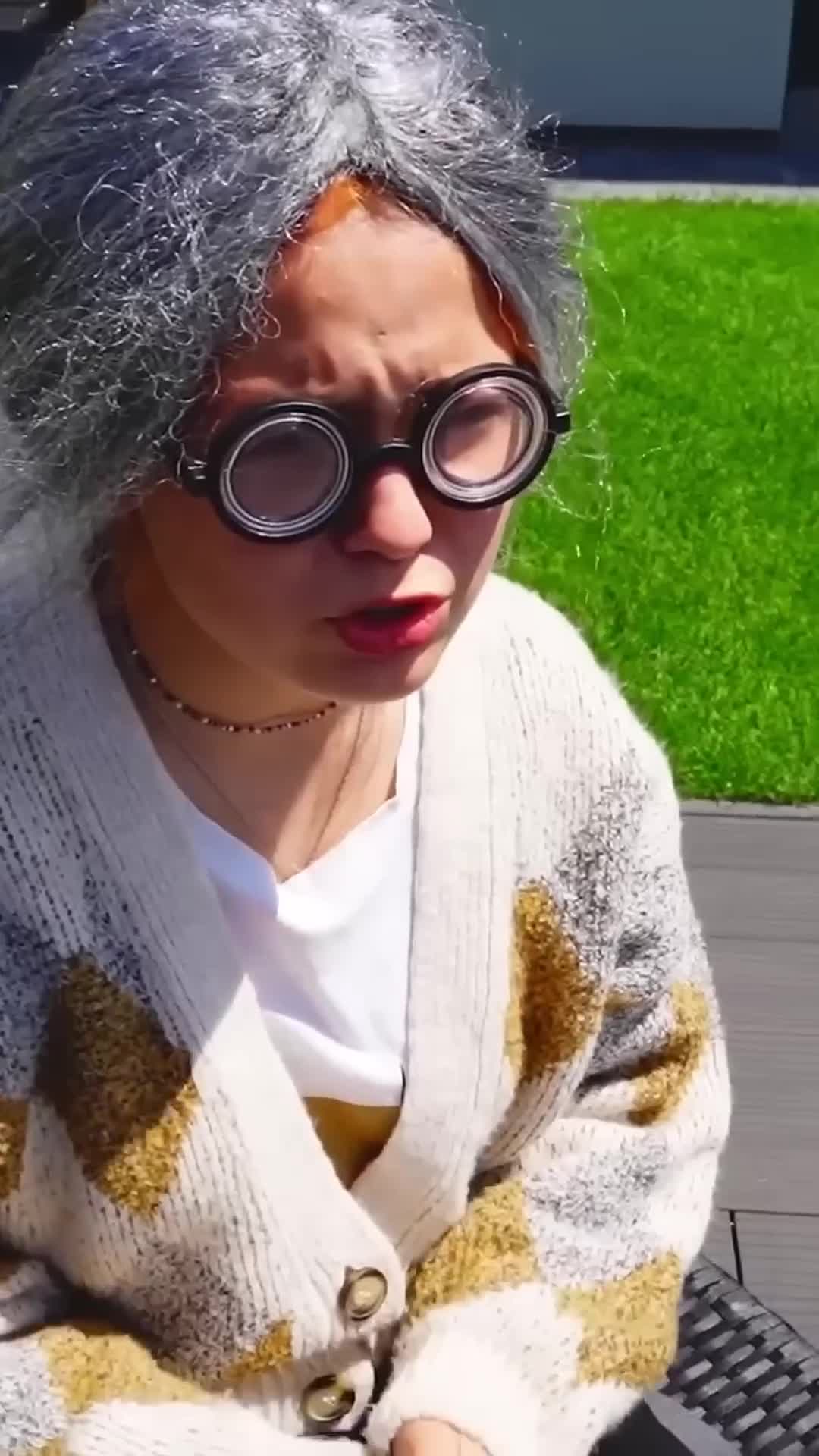 Harley Quinn et le Joker défient Supergirl!💥🦸‍♀️ Situations drôles # ...