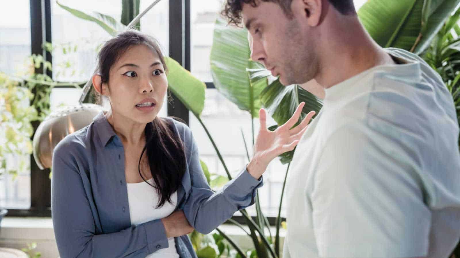 12 signs you're dealing with a toxic person