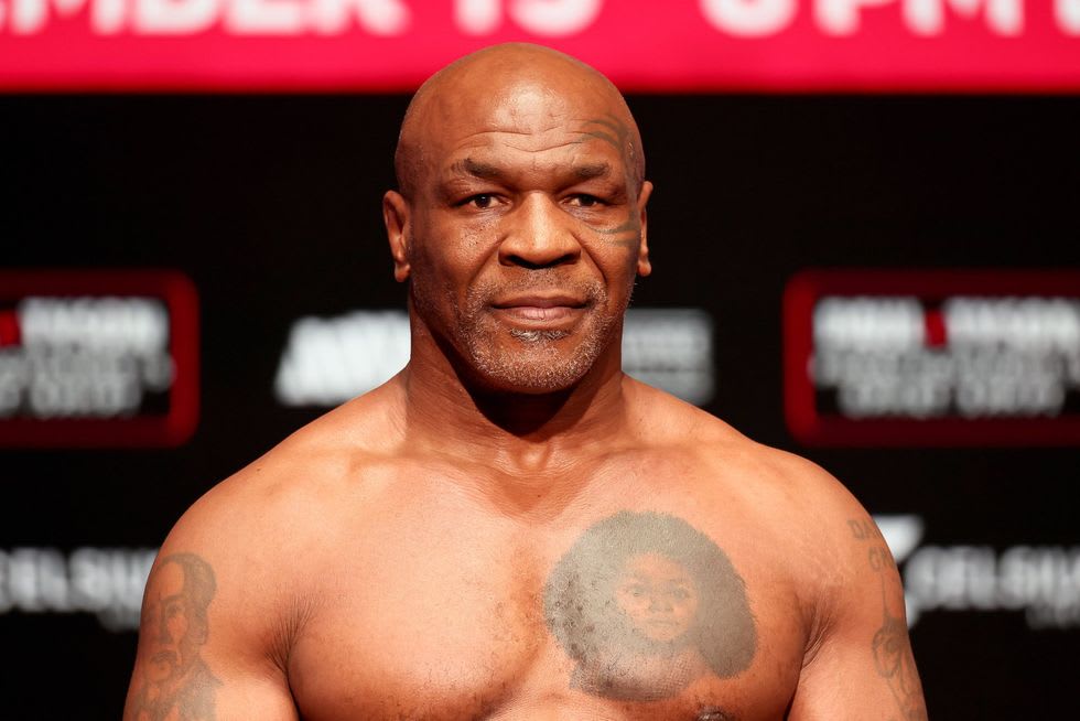 Mike Tyson provides update on Floyd Mayweather Jr fight as boxing ...