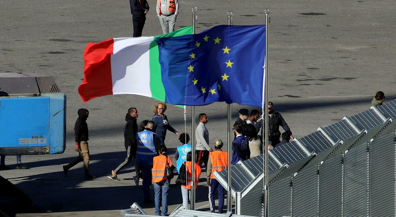 Rimpatri, via libera Ue al nuovo regolamento: ok agli hub in Paesi ...