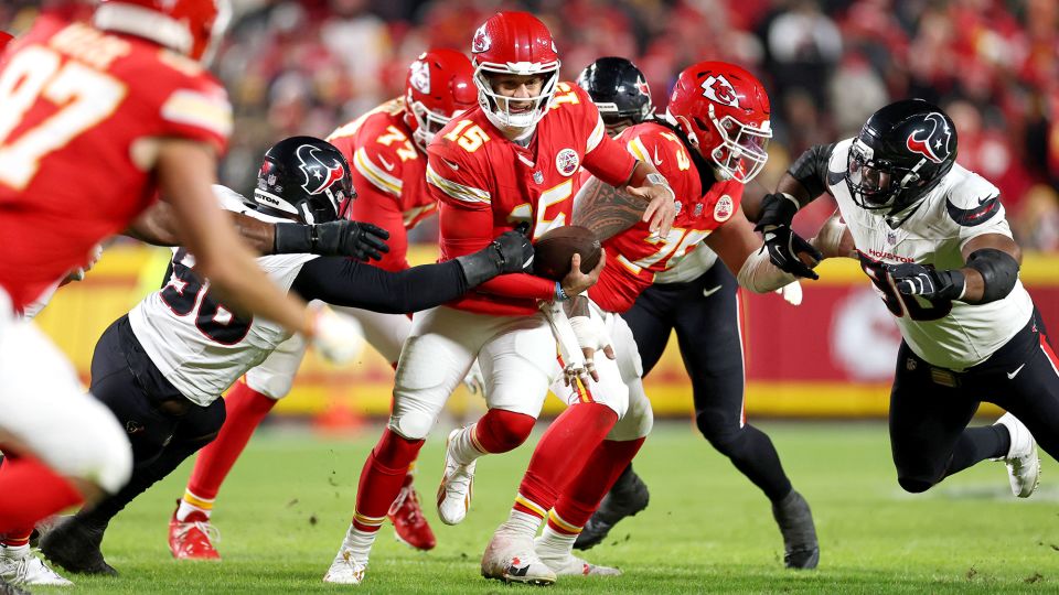 Kansas City Chiefs’ playoff chances get slimmer after losing to Houston ...
