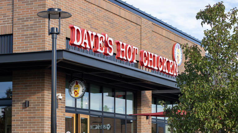 9 rising fried chicken chains that will take over in 2026