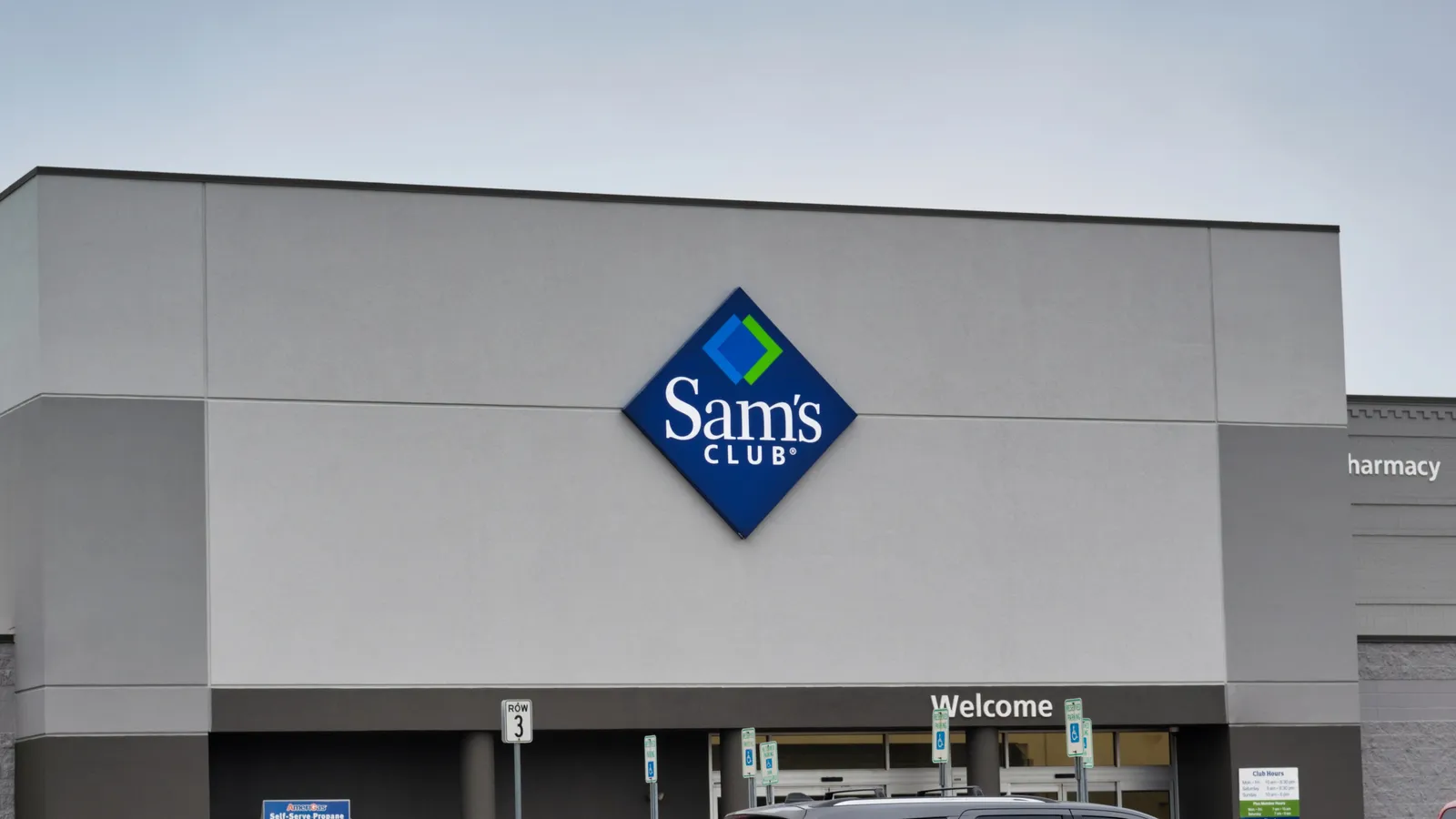 Sam’s Club rolls out Easy Bake ovens for the season at a surprisingly ...