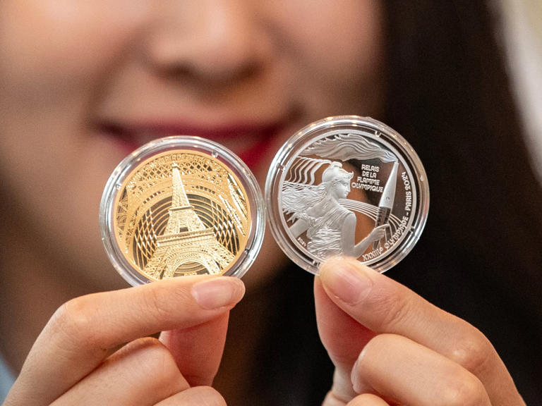 Artistic coins would further boost K-brand value