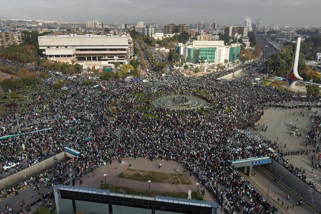 In pictures: Tens of thousands celebrate as Syria marks one year since ...