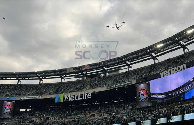 Mystery fighter jets over NY/NJ? Flyover at MetLife Stadium sparked ...