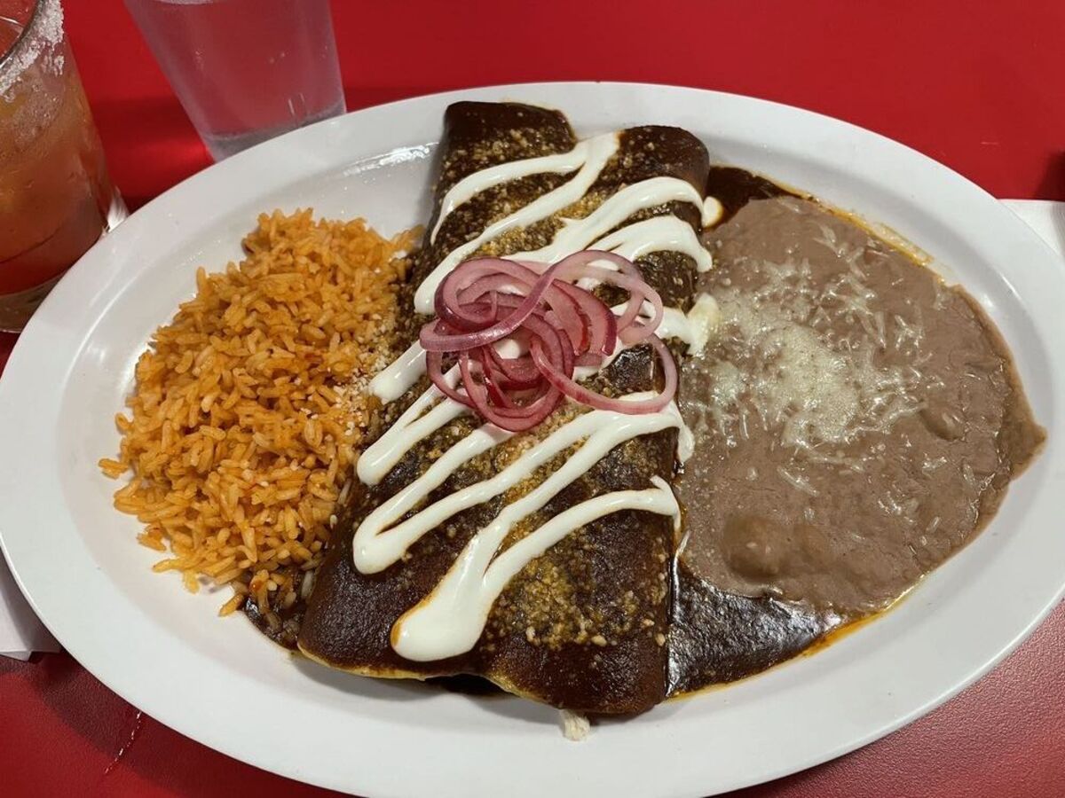 25 old-school Mexican restaurants still going strong across America