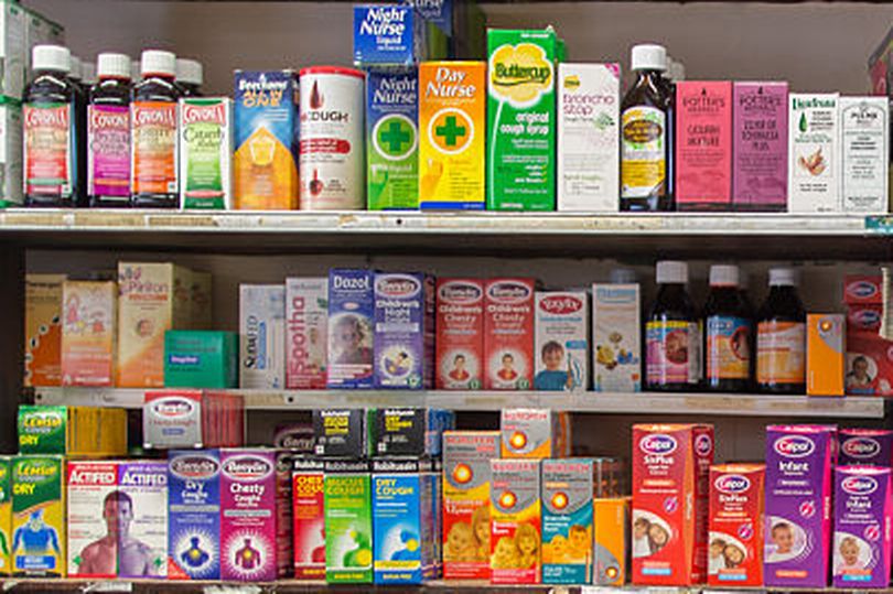 'Avoid' Lemsip, Benylin and Beechams NHS alert as UK faces record flu ...