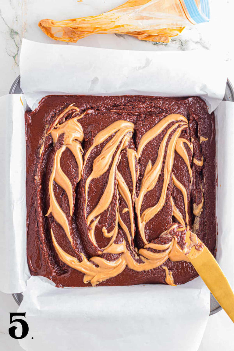 Easy chocolate peanut butter fudge recipe