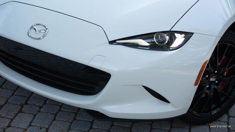 10 sports cars with the longest production runs