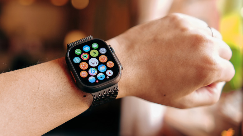 Track Your Steps with Apple Watch - HAWX TECH