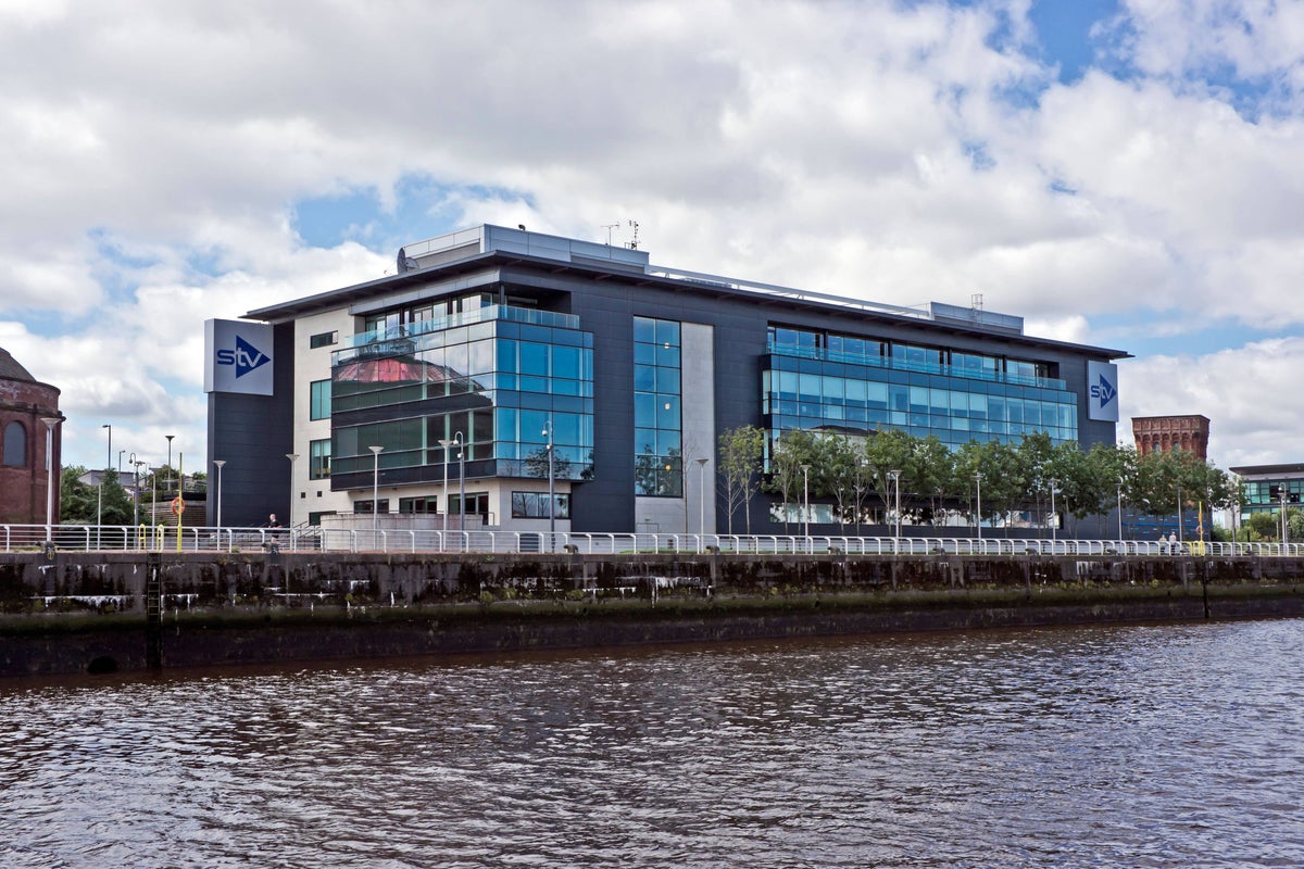 NUJ members at STV back strike action
