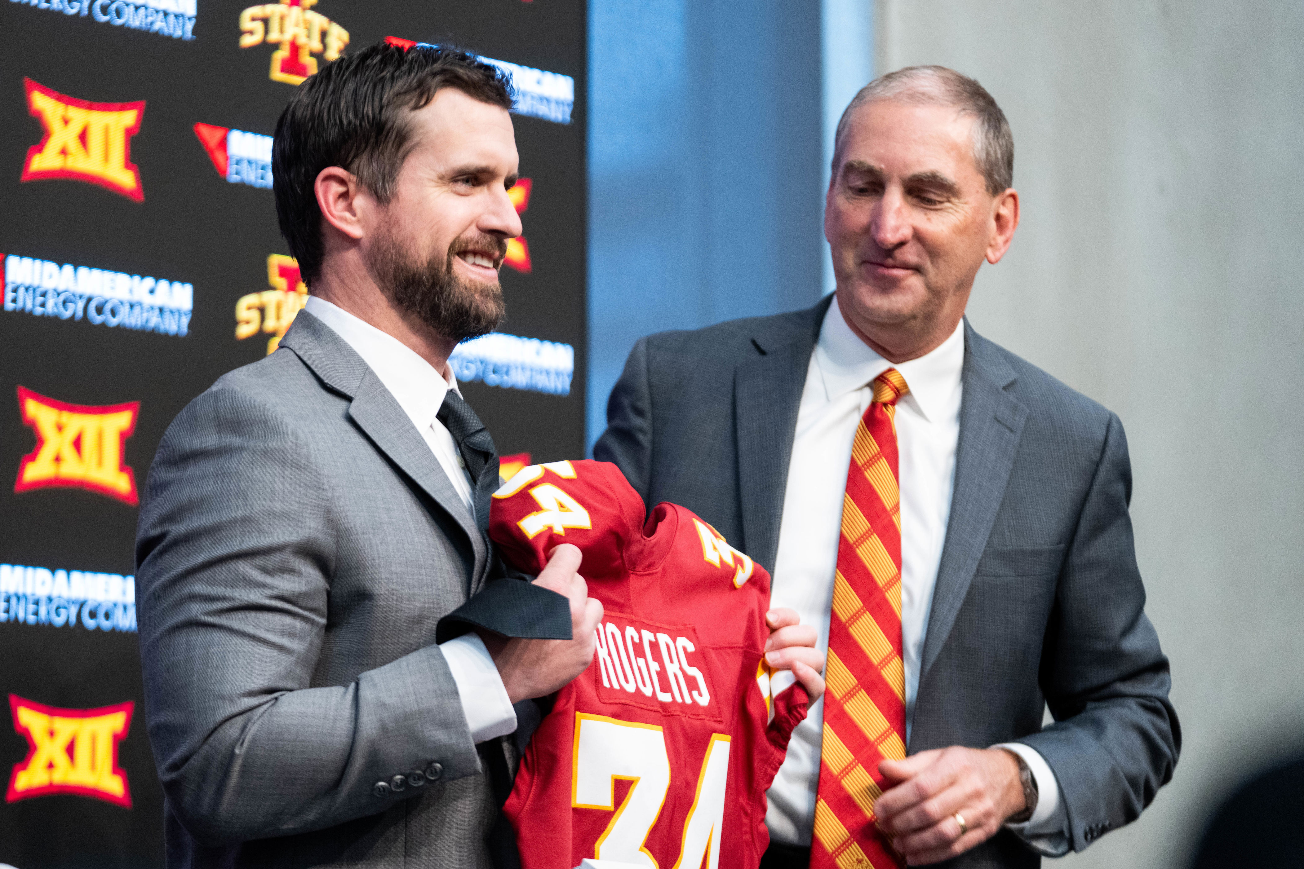 Iowa State football coach Jimmy Rogers announces offensive staff