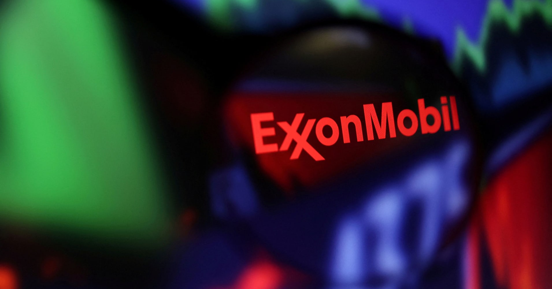 NextEra working with Exxon to develop gigawatt data center for hyperscaler