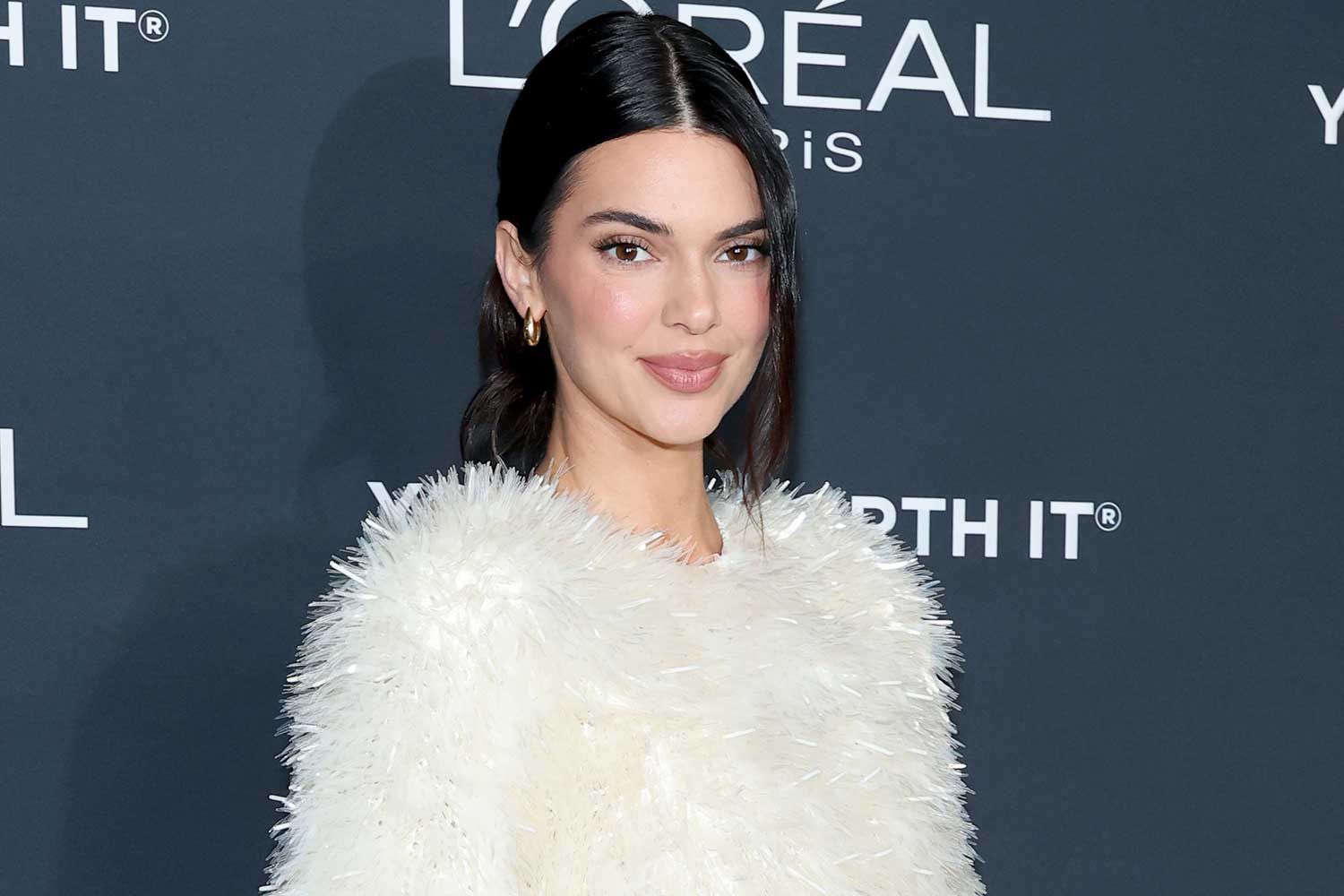 Kendall Jenner says hours-long phone calls pull her out of bad ...