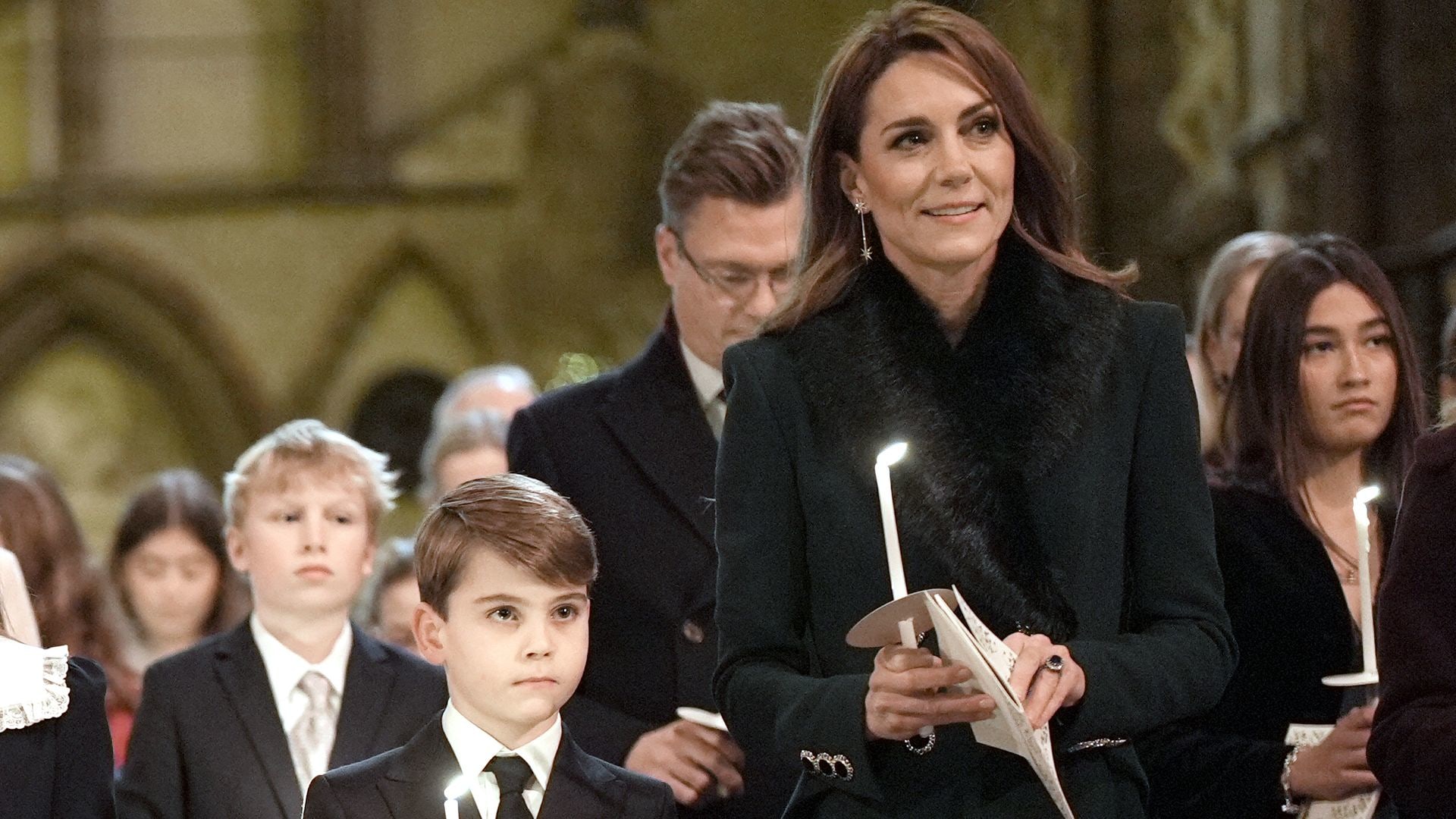 Prince Louis could be mum Princess Kate's clone - see uncanny childhood ...