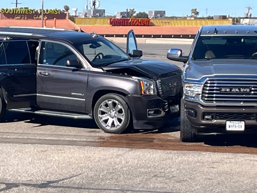 Crash on Knickerbocker Road results in violation for driver