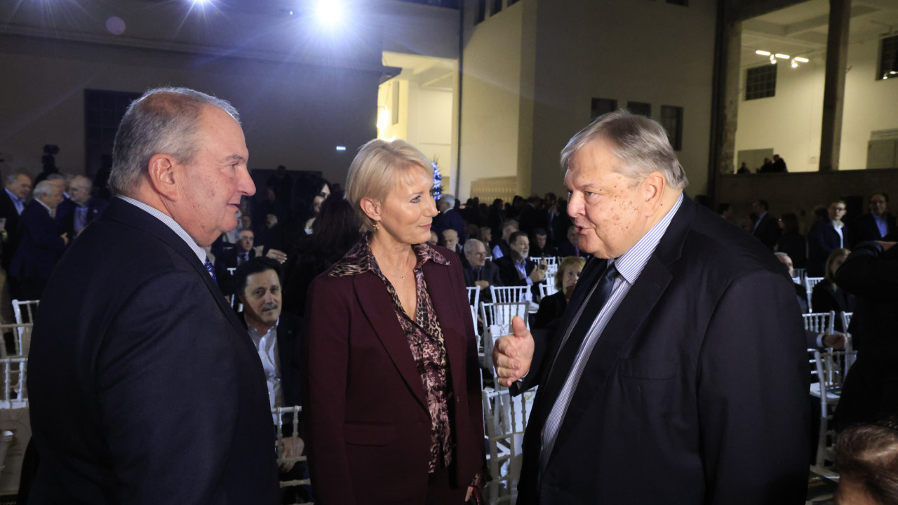 Ηχηρά ονόματα στην εκδήλωση για την «Κρίση της Δημοκρατίας σήμερα ...