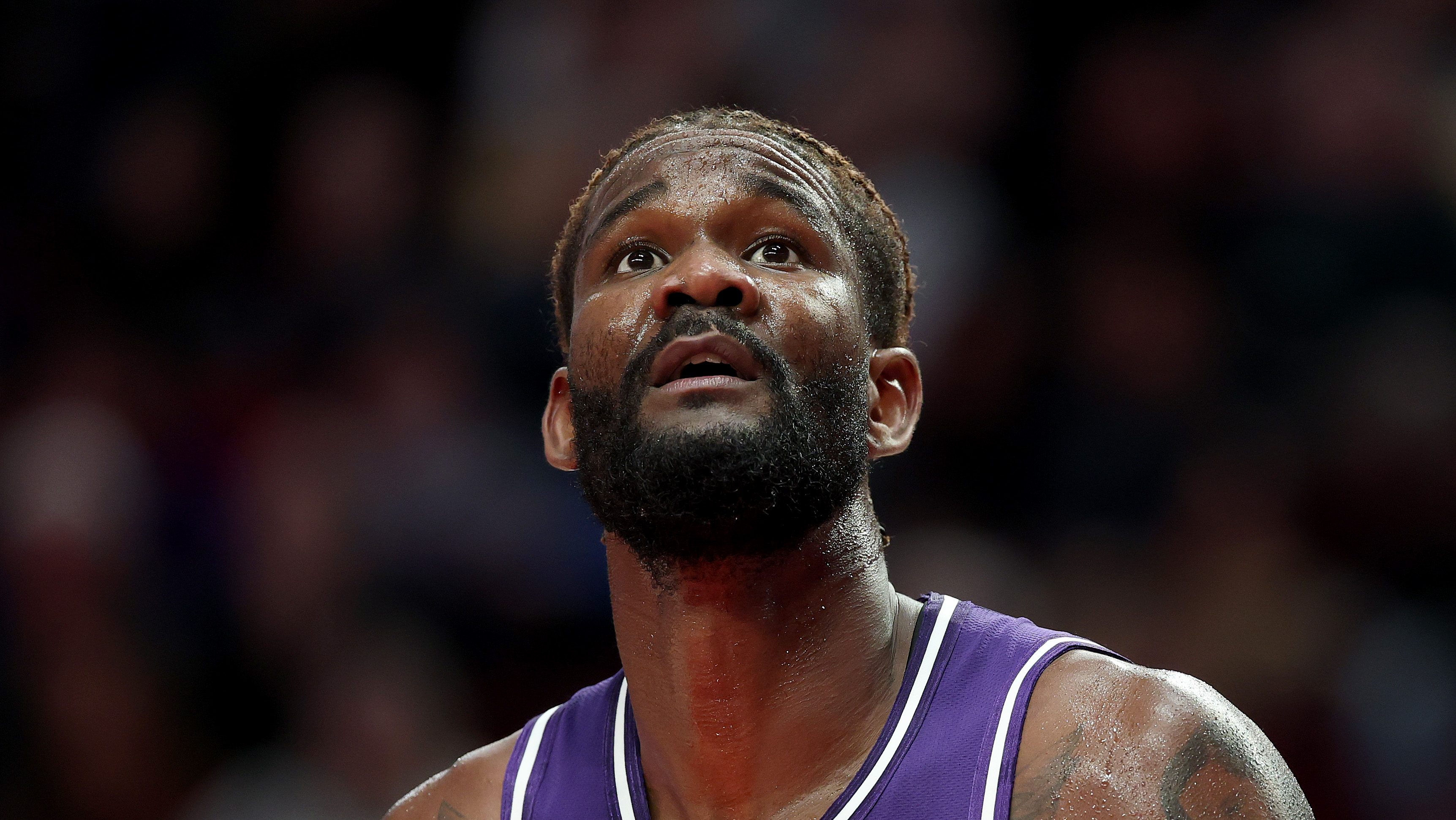 Legend says DeAndre Ayton is viewed as a locker room cancer