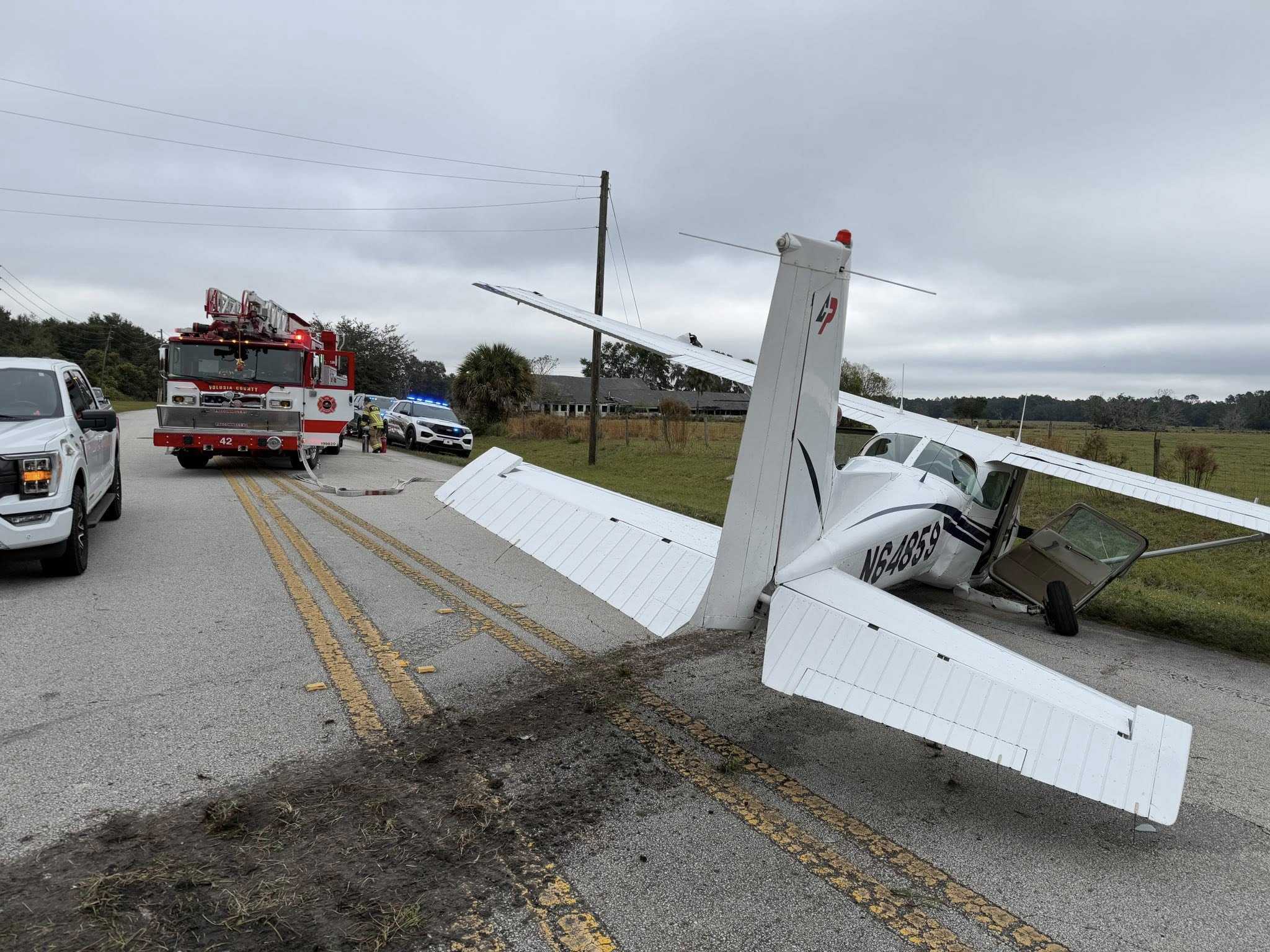 2 injured in single-engine plane crash in DeLand; roads closed