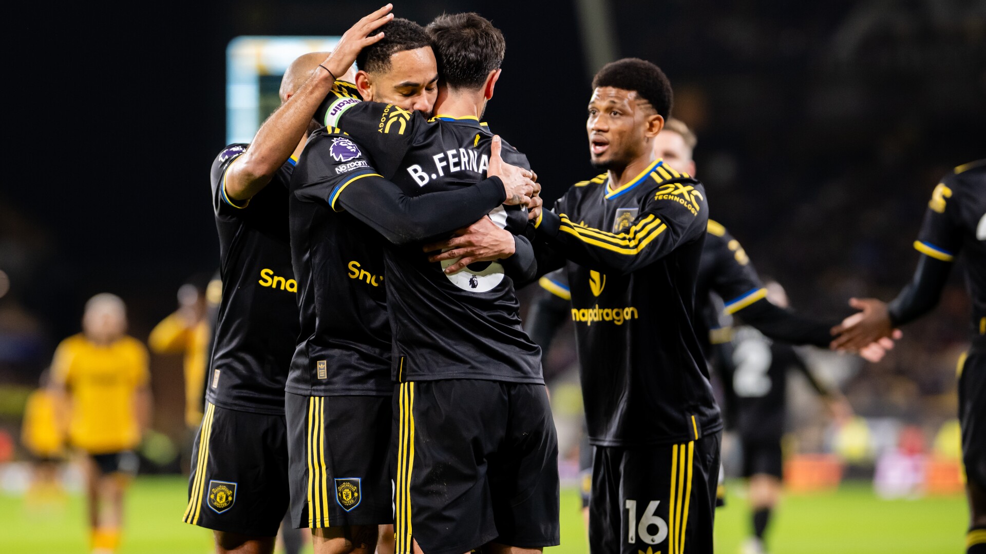 Wolves 1-4 Manchester United: Brilliant Bruno Fernandes leads rout of ...