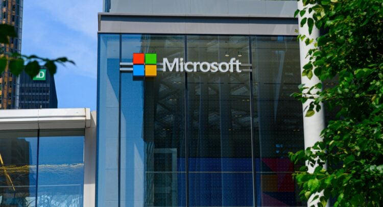 Over 15 million euros in savings: Microsoft stock (NASDAQ:MSFT) gains ...