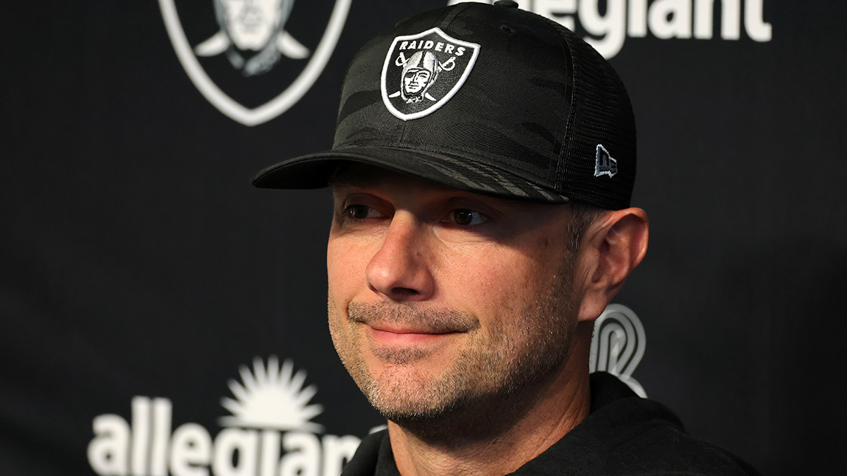 Raiders predicted to add ‘outstanding’ QB following draft order shake up