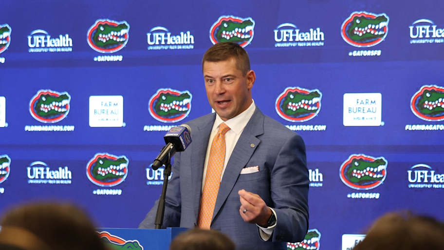 Gators make changes to offensive line coaching staff