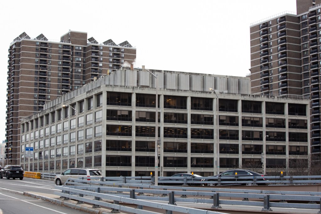 Mayor announced major backer to redevelop city-owned building