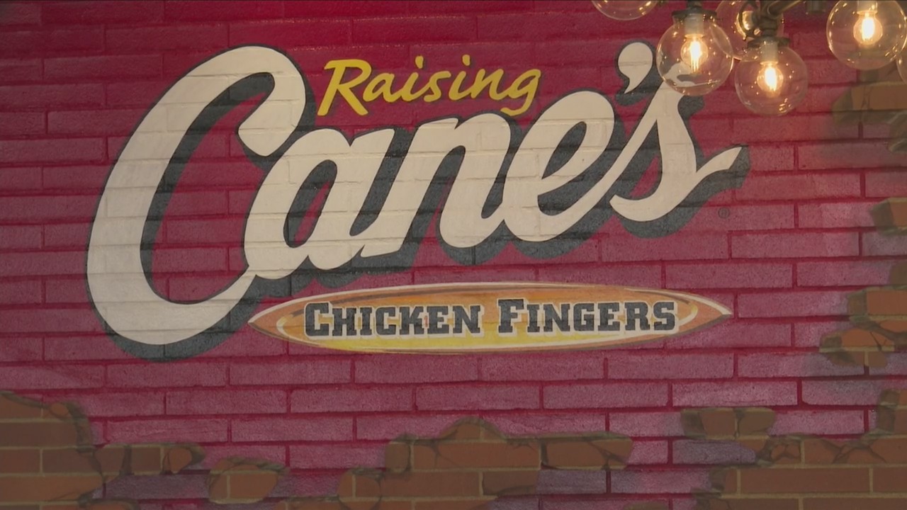 Raising Cane’s opening Tuesday in Peoria, expected to draw large crowds
