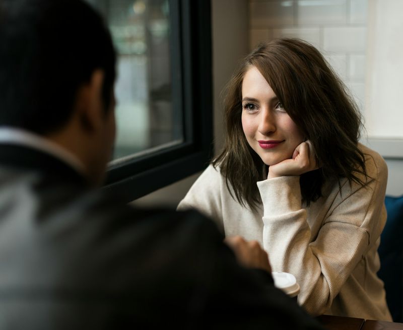 7 sneaky things people do when they're jealous