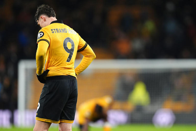 Man Utd secure crucial win with four goals scored against Wolves