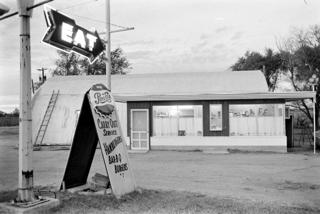 Moments from 1962 roadside diner life