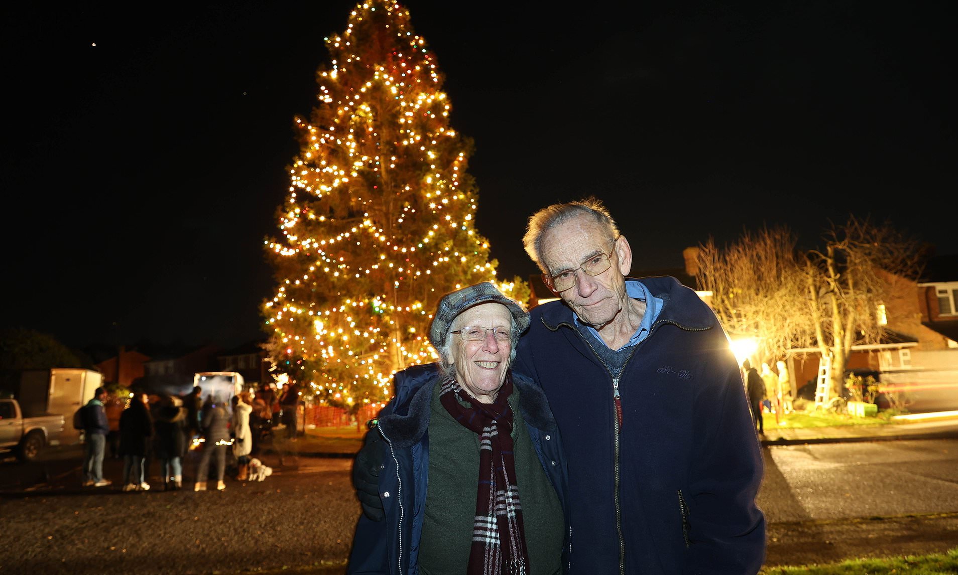 Grieving widow, 80, pays tribute to late husband by decorating ...